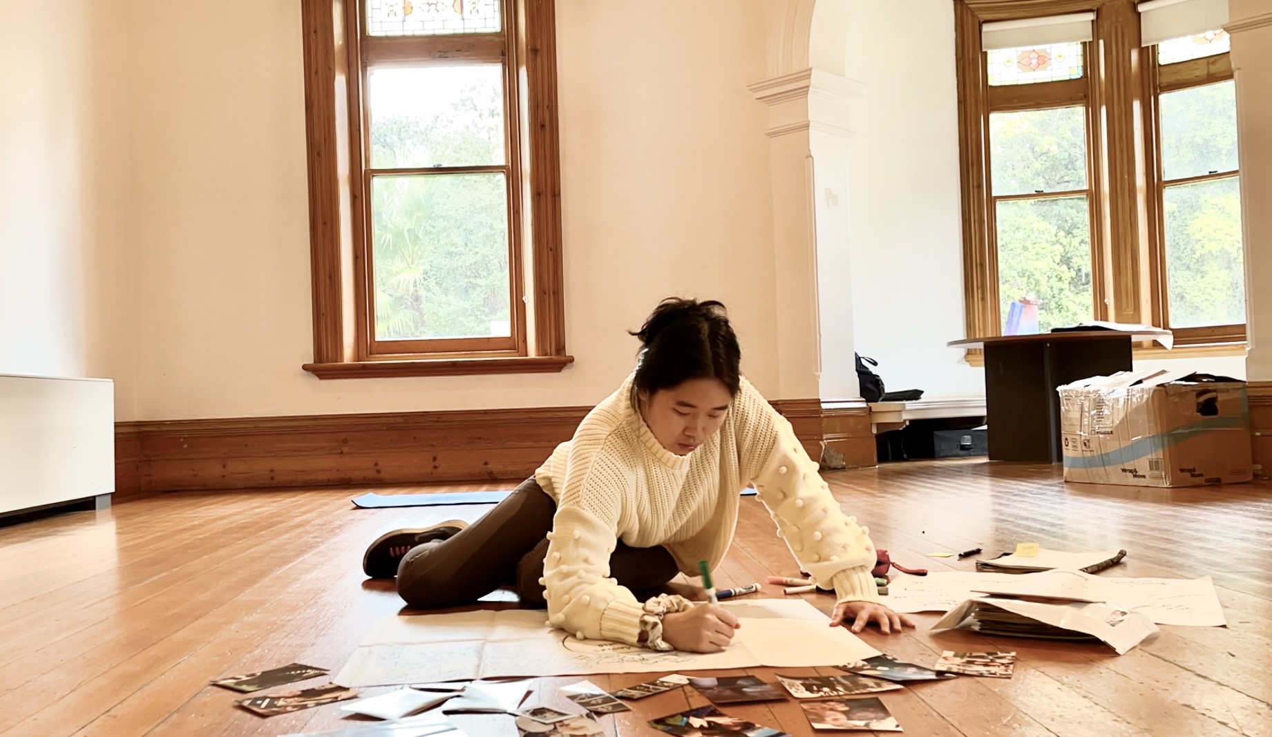 'Caught In Between' with Danielle Lim | Colour Box Studio